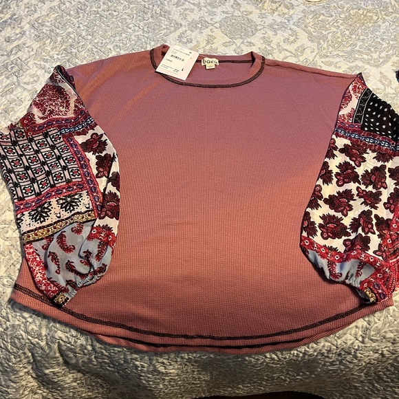 Baea | Tops | Super Cute Top Long Sleevenwt | Poshmark